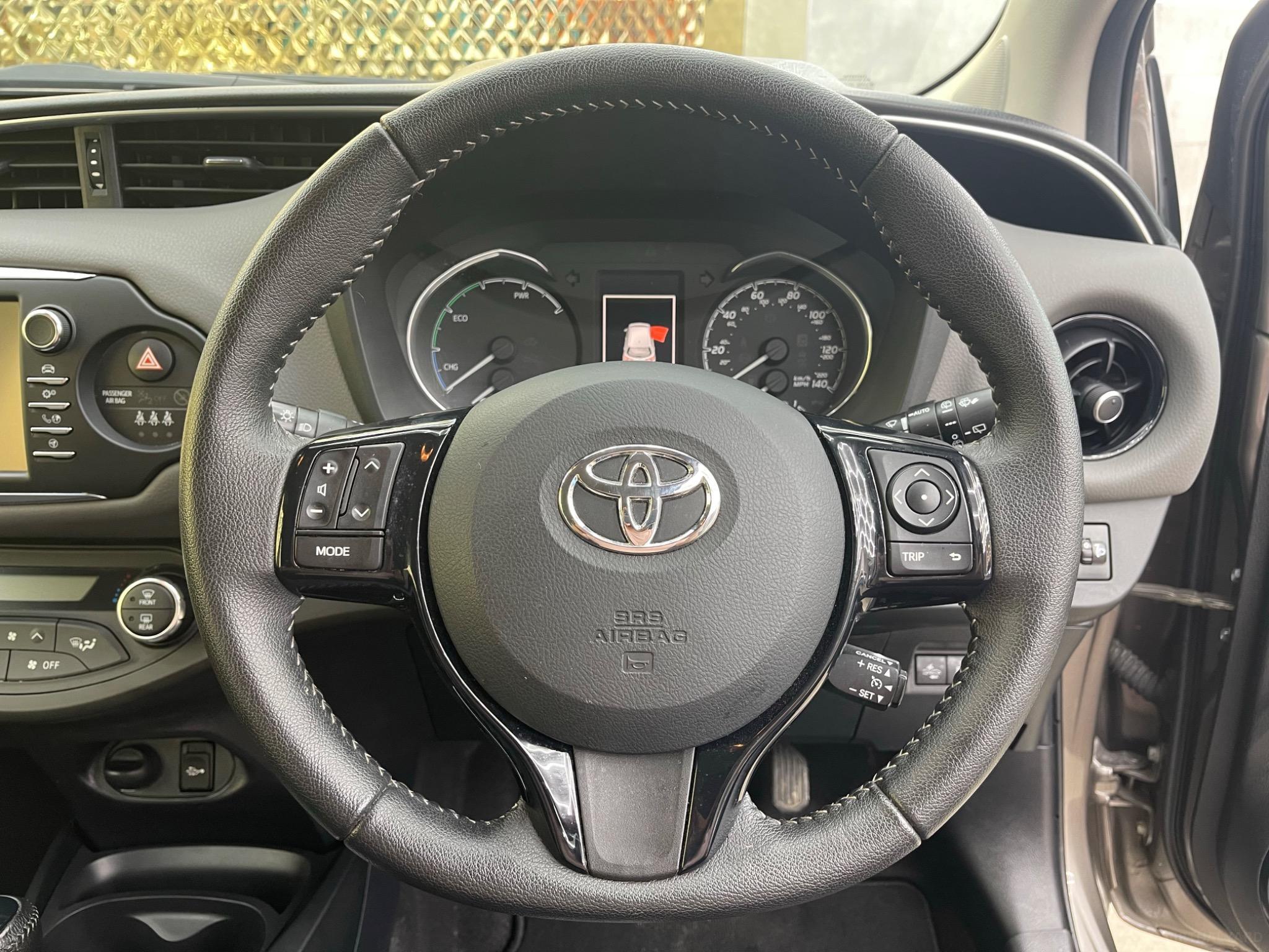 TOYOTA YARIS ICON VVT-I HEV CVT