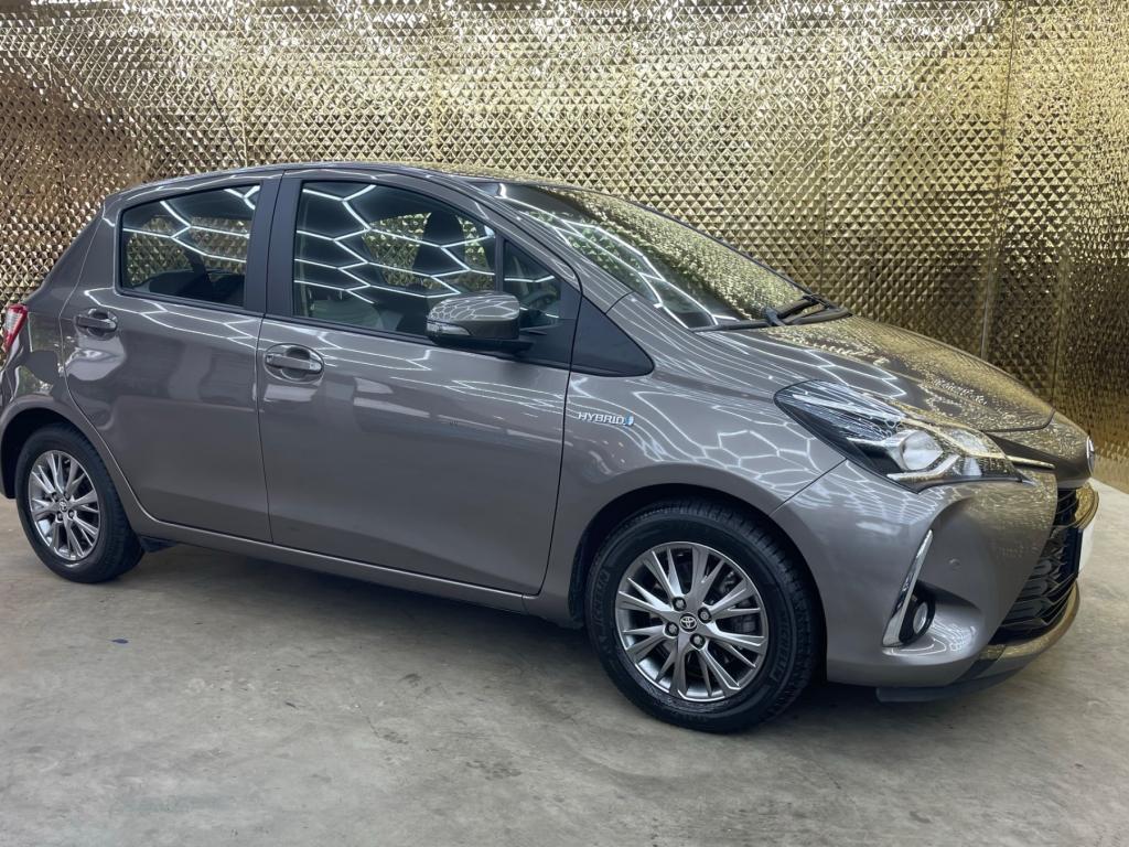 TOYOTA YARIS ICON VVT-I HEV CVT