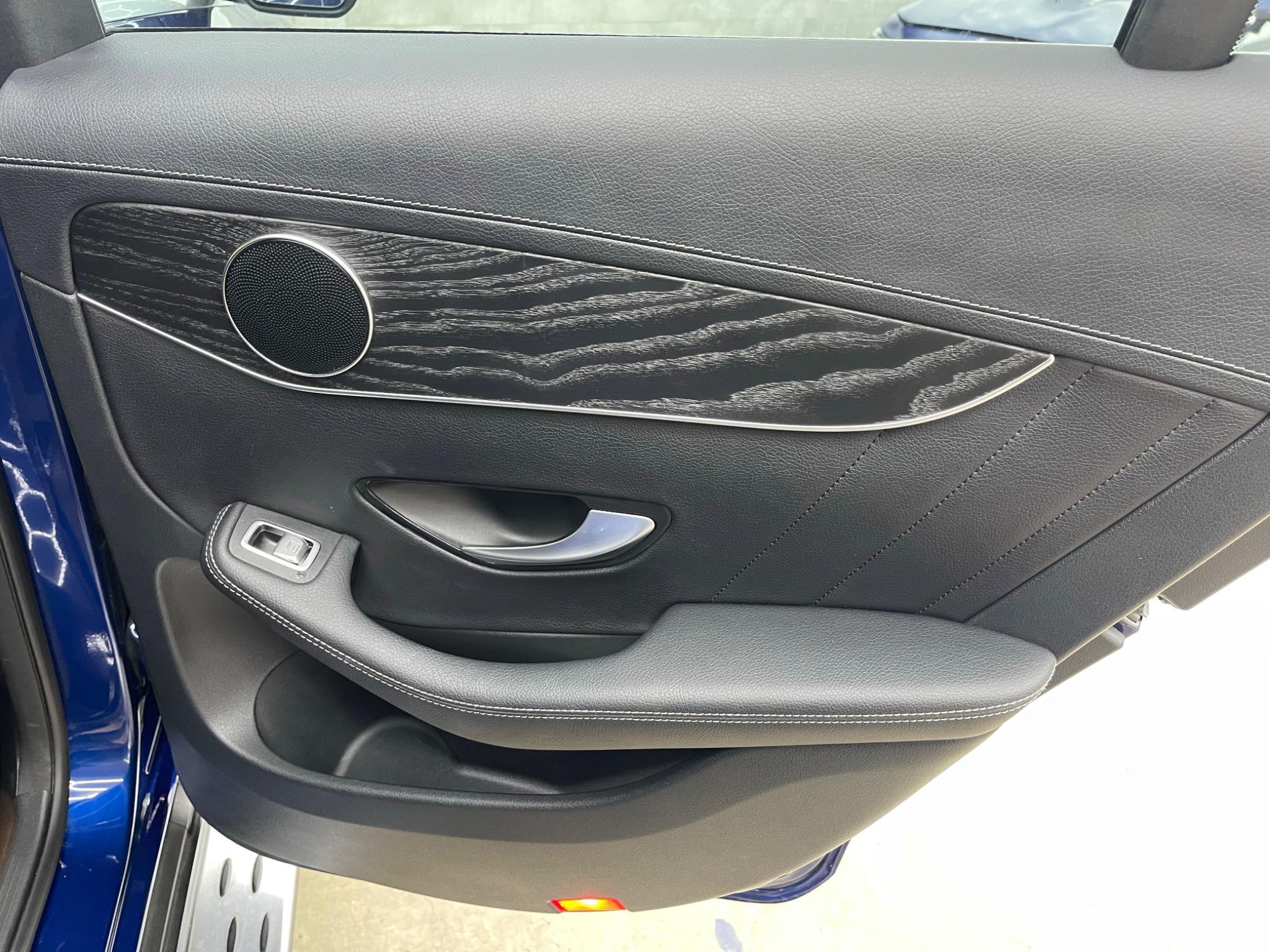 MERCEDES-BENZ GLC 300 AMG LINE PREMIUM D 4MATIC AUTO